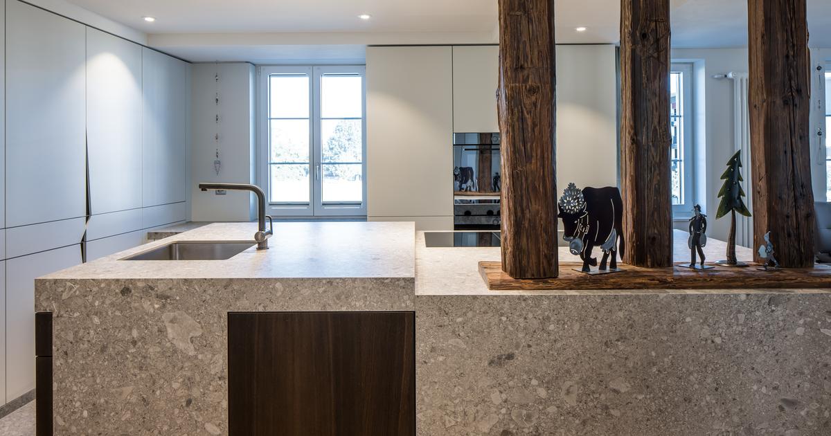 Clad Kitchen & Floor made of Terrazo Ceppo - Neolith | Pizrog